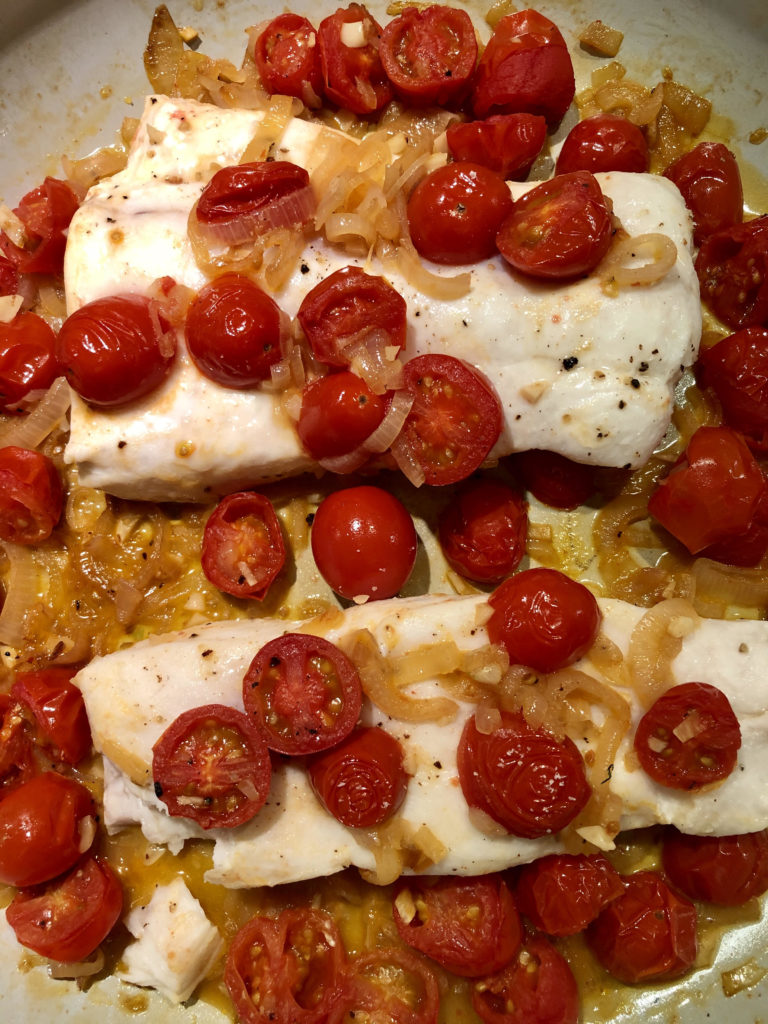 Braised Cod With Leeks and Cherry Tomatoes